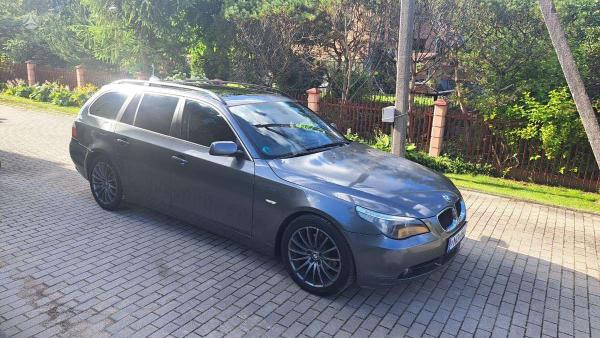 BMW 525 2005 Kauņa vietnē Pelēks BMW 525 2005 Kauņa, ar dzinēja tilpumu 2.50 L un nobraukumu 400 tūkst. km par 2250 €, foto 5 vietnē AUTOMOTO.COM.LV