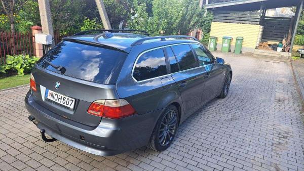 BMW 525 2005 Kauņa vietnē Pelēks BMW 525 2005 Kauņa, ar dzinēja tilpumu 2.50 L un nobraukumu 400 tūkst. km par 2250 €, foto 6 vietnē AUTOMOTO.COM.LV