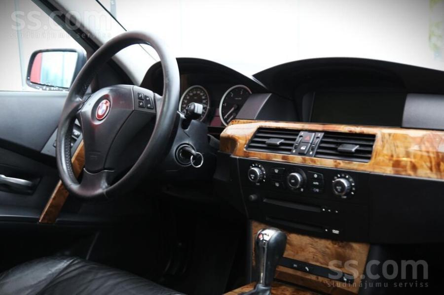 Pelēks BMW 525 2005 Rīga, ar dzinēja tilpumu 2.50 L un nobraukumu 330 tūkst. km par 2795 €, foto 12 vietnē AUTOMOTO.COM.LV