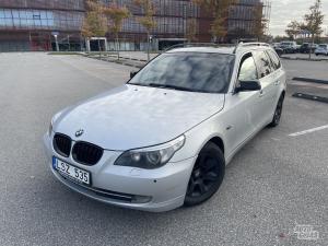 Pelēks BMW 525 2005 Klaipėda, ar dzinēja tilpumu 2.50 L un nobraukumu 0 tūkst. km par 1800 €, foto  vietnē AUTOMOTO.COM.LV
