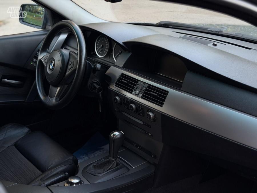 Pelēks BMW 525 2005 Rokiškis, ar dzinēja tilpumu 2.50 L un nobraukumu 339 tūkst. km par 2450 €, foto 23 vietnē AUTOMOTO.COM.LV