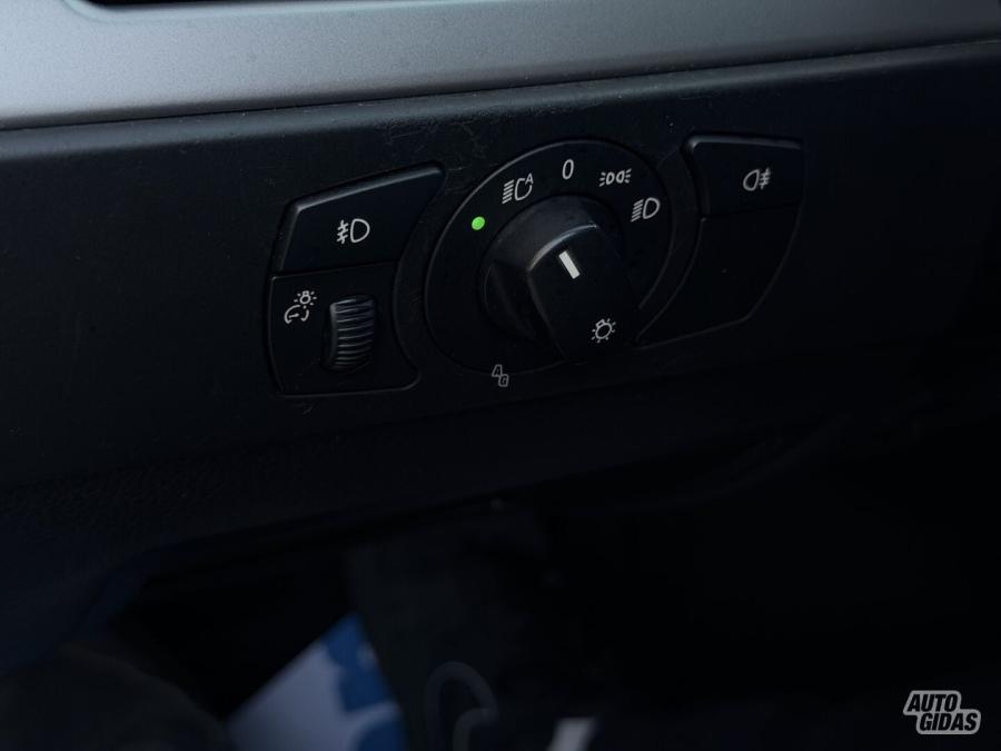 Pelēks BMW 525 2005 Rokiškis, ar dzinēja tilpumu 2.50 L un nobraukumu 339 tūkst. km par 2450 €, foto 32 vietnē AUTOMOTO.COM.LV