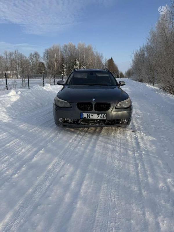 Pelēks BMW 525 2006 Viļņa, ar dzinēja tilpumu 2.50 L un nobraukumu 440 tūkst. km par 1450 €, foto 1 vietnē AUTOMOTO.COM.LV