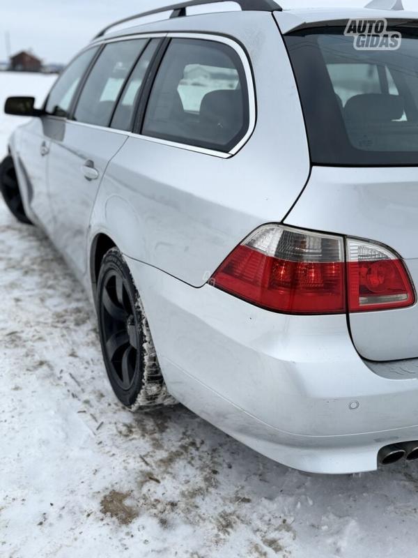 Pelēks BMW 525 2006 Kauņa, ar dzinēja tilpumu 2.50 L un nobraukumu 260 tūkst. km par 3200 €, foto 2 vietnē AUTOMOTO.COM.LV