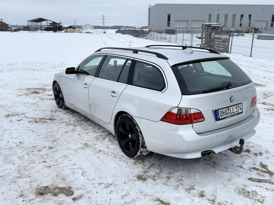 Grey BMW 525 2006 in Kaunas, with an engine capacity of 2.50 L and mileage of 260 thousand km for 3200 €, photo 9 on AUTOMOTO.COM.LV