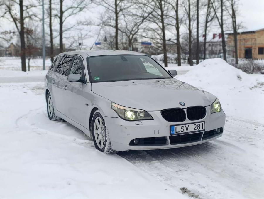 Pelēks BMW 525 2006 Kauņa, ar dzinēja tilpumu 2.50 L un nobraukumu 476 tūkst. km par 1799 €, foto 1 vietnē AUTOMOTO.COM.LV