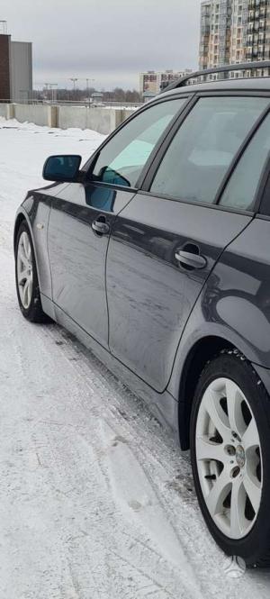 Grey BMW 525 2006 in Vilnius, with an engine capacity of 2.50 L and mileage of 242 thousand km for 3500 €, photo 26 on AUTOMOTO.COM.LV