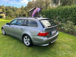Pelēks BMW 525 2006 Rīga, ar dzinēja tilpumu 2.50 L un nobraukumu 380 tūkst. km par 3550 €, foto 4 vietnē AUTOMOTO.COM.LV
