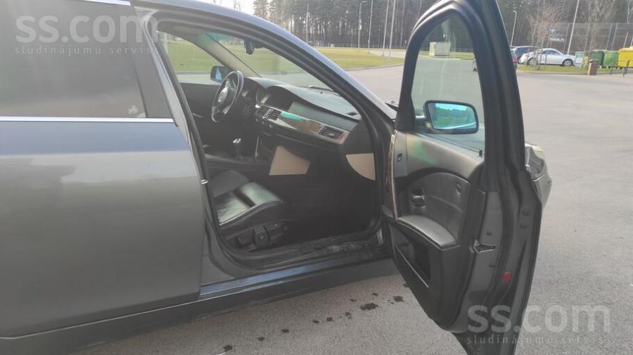 Pelēks BMW 525 2006 Rīga, ar dzinēja tilpumu 2.50 L un nobraukumu 257 tūkst. km par 3700 €, foto 14 vietnē AUTOMOTO.COM.LV
