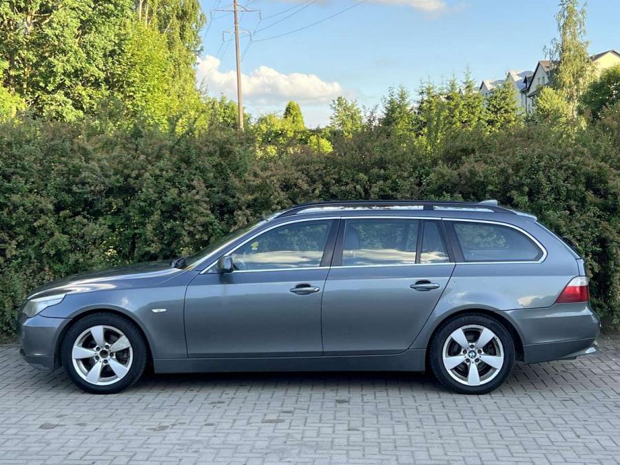 Pelēks BMW 525 2006 Viļņa, ar dzinēja tilpumu 2.50 L un nobraukumu 450 tūkst. km par 1750 €, foto 5 vietnē AUTOMOTO.COM.LV