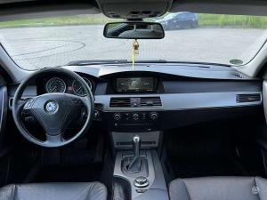 Pelēks BMW 525 2006 Viļņa, ar dzinēja tilpumu 2.50 L un nobraukumu 450 tūkst. km par 1750 €, foto 14 vietnē AUTOMOTO.COM.LV