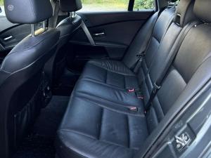 Pelēks BMW 525 2006 Viļņa, ar dzinēja tilpumu 2.50 L un nobraukumu 450 tūkst. km par 1750 €, foto 16 vietnē AUTOMOTO.COM.LV