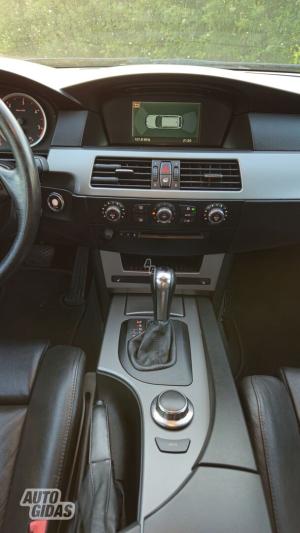 Grey BMW 525 2006 in Marijampole, with an engine capacity of 2.50 L and mileage of 304 thousand km for 2750 €, photo 9 on AUTOMOTO.COM.LV