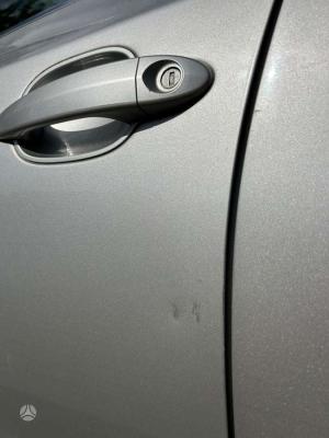 Grey BMW 525 2006 in Kaunas, with an engine capacity of 2.50 L and mileage of 330 thousand km for 1700 €, photo 14 on AUTOMOTO.COM.LV