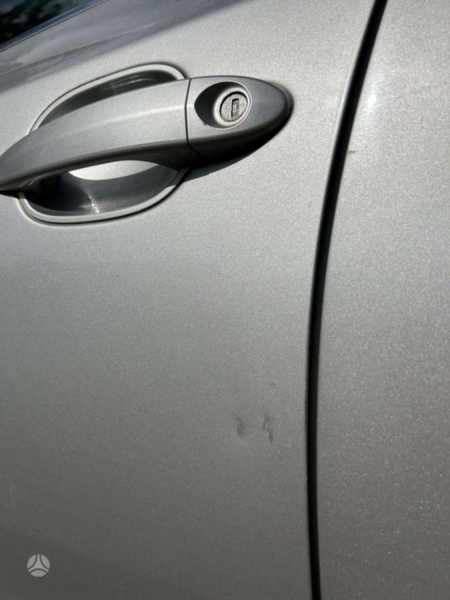 Grey BMW 525 2006 in Kaunas, with an engine capacity of 2.50 L and mileage of 330 thousand km for 1700 €, photo 14 on AUTOMOTO.COM.LV