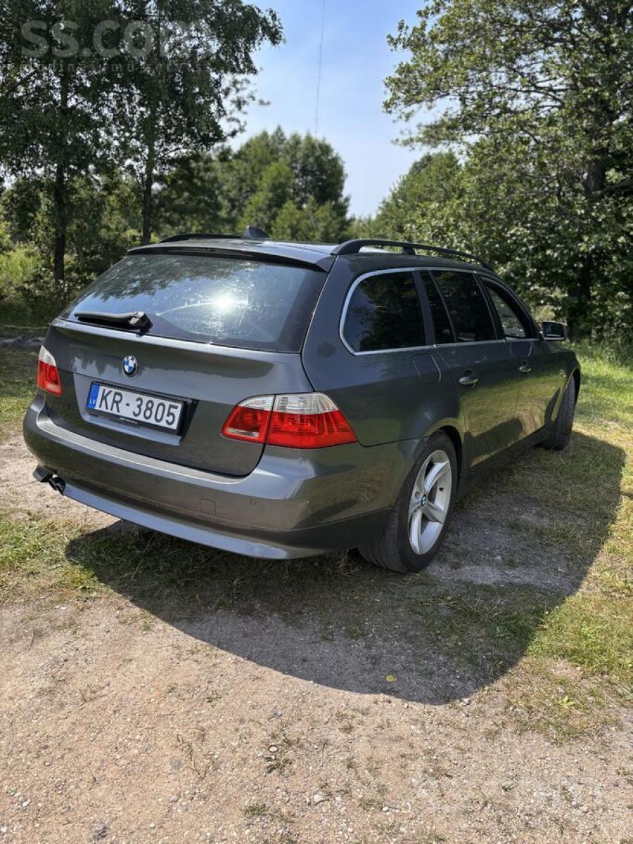 Pelēks BMW 525 2006 Jelgava, ar dzinēja tilpumu 2.50 L un nobraukumu 319 tūkst. km par 3300 €, foto 3 vietnē AUTOMOTO.COM.LV
