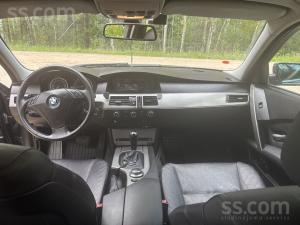 Pelēks BMW 525 2006 Jelgava, ar dzinēja tilpumu 2.50 L un nobraukumu 319 tūkst. km par 3300 €, foto 14 vietnē AUTOMOTO.COM.LV