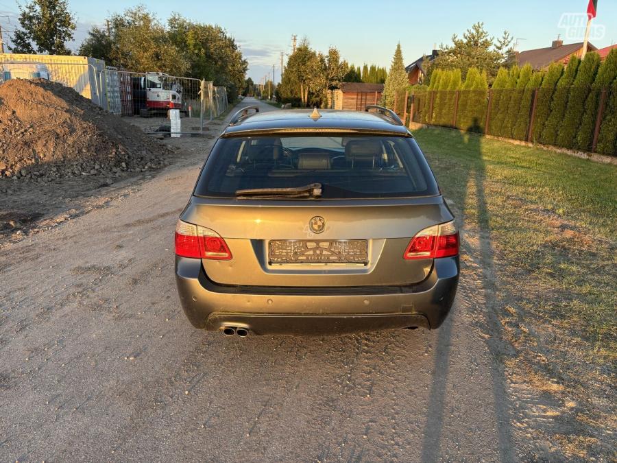 Grey BMW 525 2006 in Kaunas, with an engine capacity of 2.50 L and mileage of 355 thousand km for 1750 €, photo 9 on AUTOMOTO.COM.LV