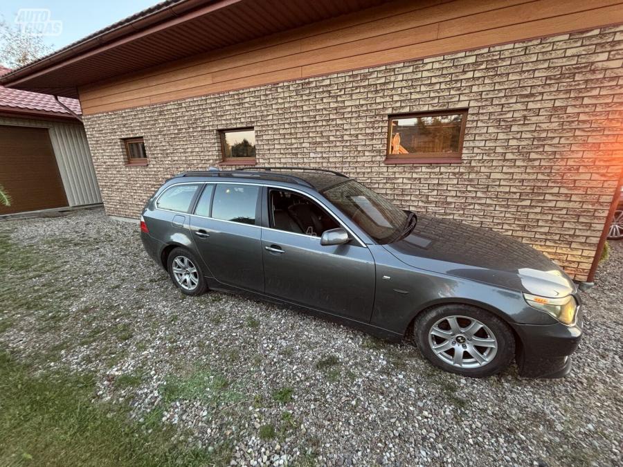 Grey BMW 525 2006 in Kaunas, with an engine capacity of 2.50 L and mileage of 355 thousand km for 1750 €, photo 11 on AUTOMOTO.COM.LV