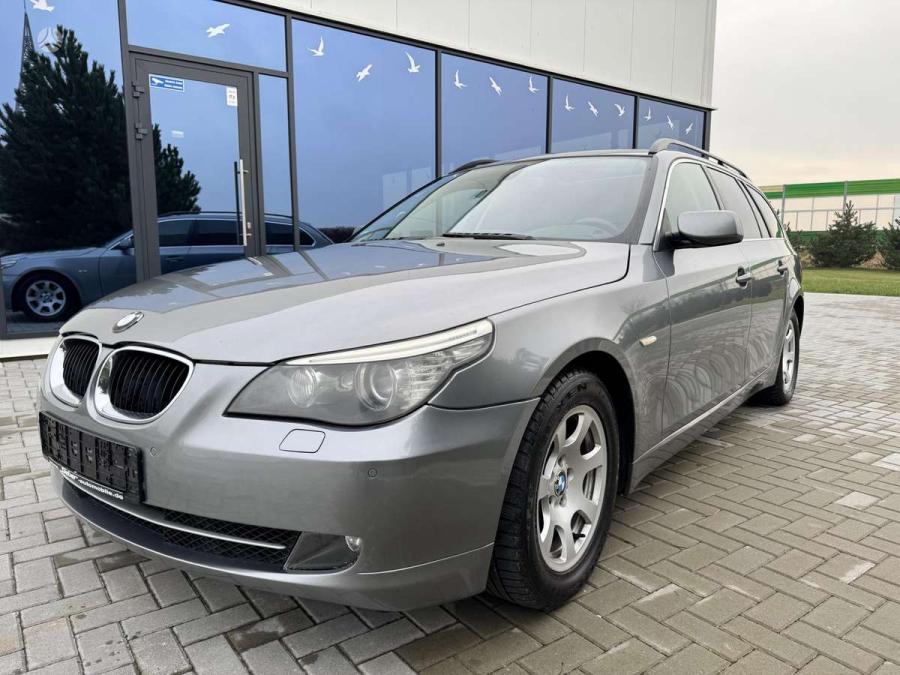 Pelēks BMW 525 2007 Marijampole, ar dzinēja tilpumu 2.99 L un nobraukumu 330 tūkst. km par 3900 €, foto 1 vietnē AUTOMOTO.COM.LV