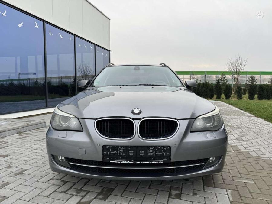 Pelēks BMW 525 2007 Marijampole, ar dzinēja tilpumu 2.99 L un nobraukumu 330 tūkst. km par 3900 €, foto 2 vietnē AUTOMOTO.COM.LV