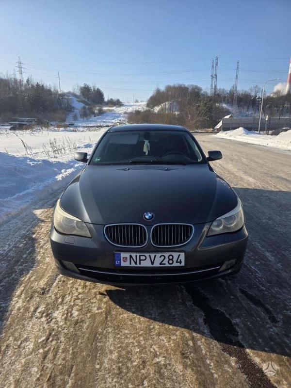Grey BMW 525 2007 in Vilnius, with an engine capacity of 2.99 L and mileage of 356 thousand km for 3950 €, photo 5 on AUTOMOTO.COM.LV