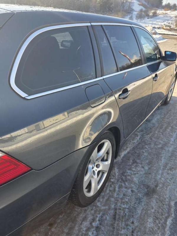 Grey BMW 525 2007 in Vilnius, with an engine capacity of 2.99 L and mileage of 356 thousand km for 3950 €, photo 8 on AUTOMOTO.COM.LV