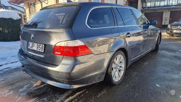 Grey BMW 525 2007 in Mazeikiai, with an engine capacity of 2.99 L and mileage of 390 thousand km for 3700 €, photo 4 on AUTOMOTO.COM.LV