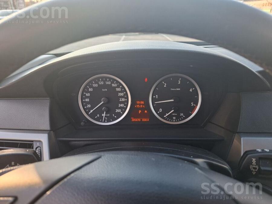 Pelēks BMW 525 2007 Rīga, ar dzinēja tilpumu 2.50 L un nobraukumu 286 tūkst. km par 4450 €, foto 13 vietnē AUTOMOTO.COM.LV