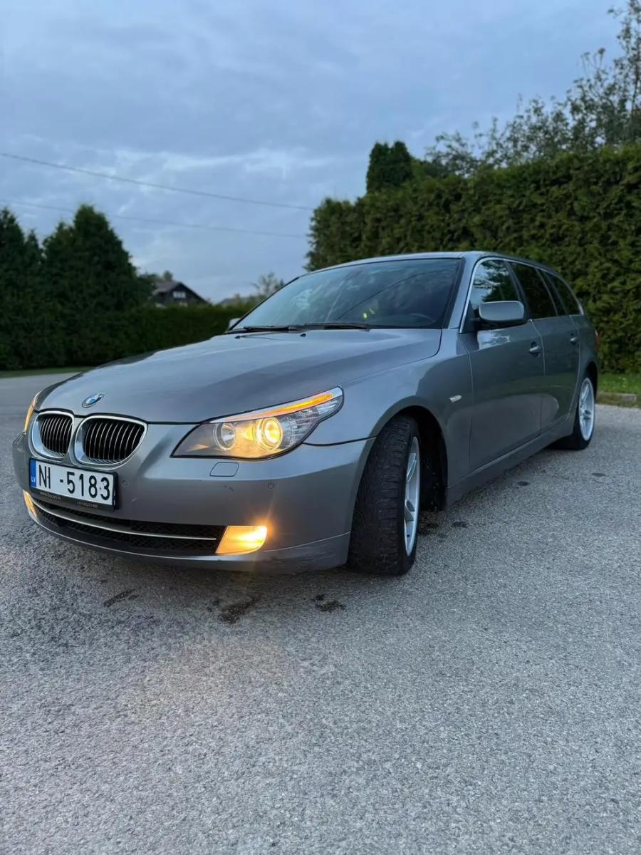 Grey BMW 525 2007 in Riga, with an engine capacity of 3.00 L and mileage of 300 thousand km for 4200 €, photo 1 on AUTOMOTO.COM.LV