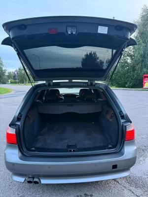 Grey BMW 525 2007 in Riga, with an engine capacity of 3.00 L and mileage of 300 thousand km for 4200 €, photo 7 on AUTOMOTO.COM.LV