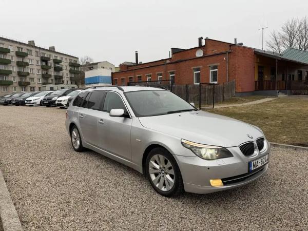 Pelēks BMW 525 2007 Ventspils, ar dzinēja tilpumu 3.00 L un nobraukumu 457 tūkst. km par 3200 €, foto 3 vietnē AUTOMOTO.COM.LV