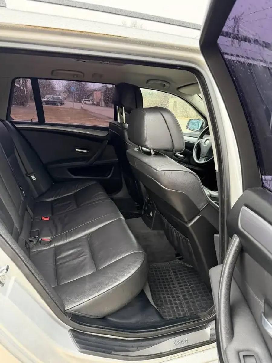 Pelēks BMW 525 2007 Ventspils, ar dzinēja tilpumu 3.00 L un nobraukumu 457 tūkst. km par 3200 €, foto 15 vietnē AUTOMOTO.COM.LV