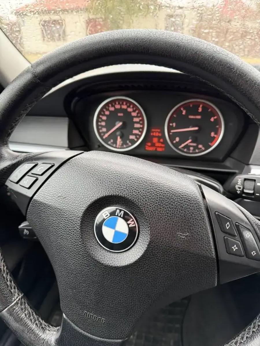 Pelēks BMW 525 2007 Ventspils, ar dzinēja tilpumu 3.00 L un nobraukumu 457 tūkst. km par 3200 €, foto 17 vietnē AUTOMOTO.COM.LV