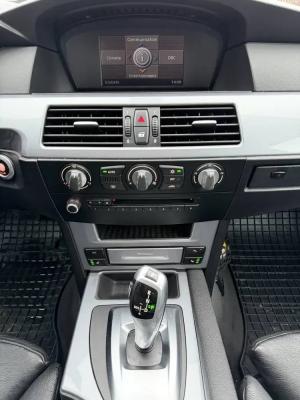 Pelēks BMW 525 2007 Ventspils, ar dzinēja tilpumu 3.00 L un nobraukumu 457 tūkst. km par 3200 €, foto 18 vietnē AUTOMOTO.COM.LV