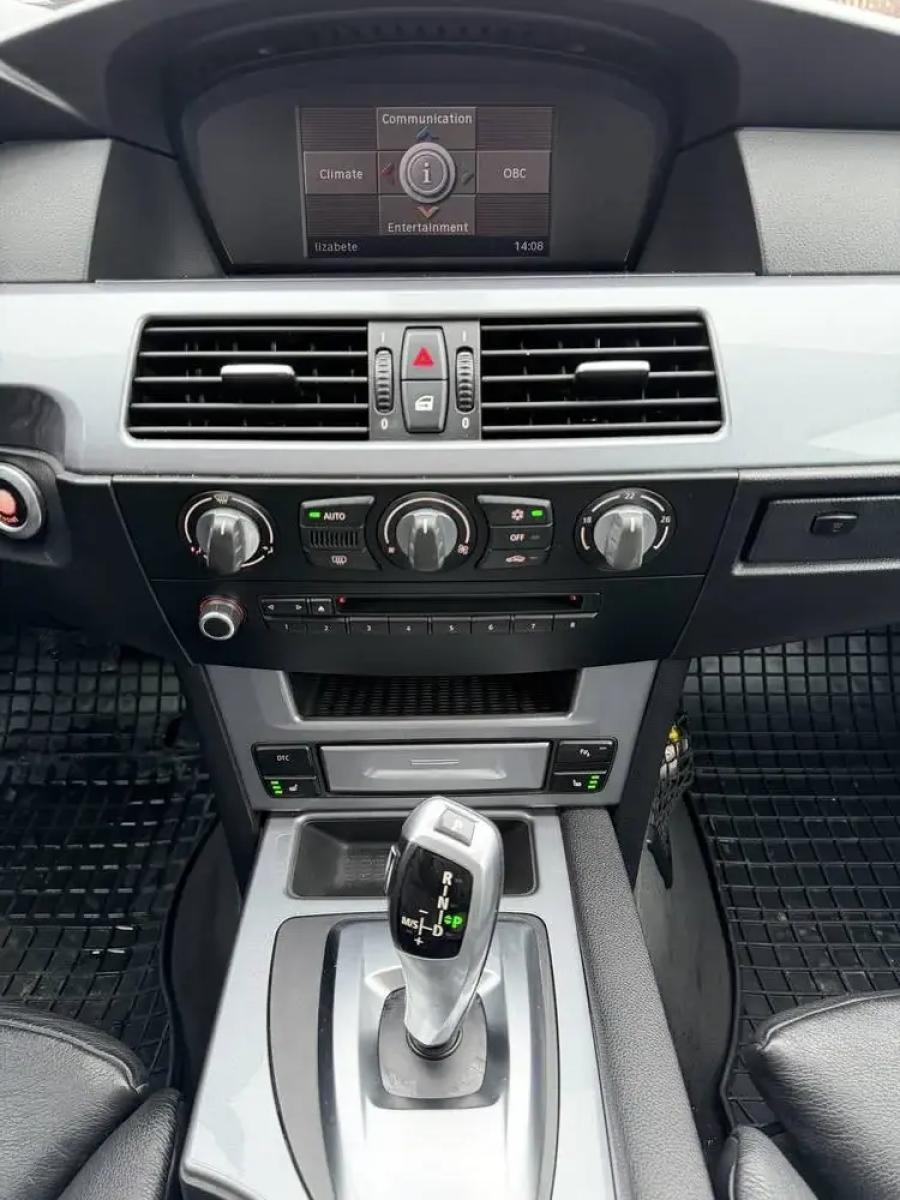 Pelēks BMW 525 2007 Ventspils, ar dzinēja tilpumu 3.00 L un nobraukumu 457 tūkst. km par 3200 €, foto 18 vietnē AUTOMOTO.COM.LV