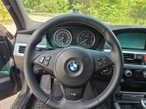 Grey BMW 525 2007 in Vilnius, with an engine capacity of 3.00 L and mileage of 356 thousand km for 3600 €, photo 15 on AUTOMOTO.COM.LV