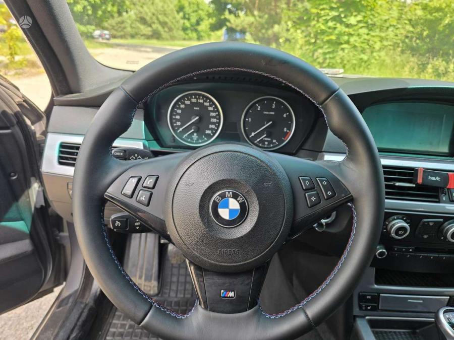Grey BMW 525 2007 in Vilnius, with an engine capacity of 3.00 L and mileage of 356 thousand km for 3600 €, photo 15 on AUTOMOTO.COM.LV