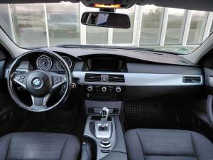Pelēks BMW 525 2007 Viļņa, ar dzinēja tilpumu 2.99 L un nobraukumu 386 tūkst. km par 2600 €, foto 12 vietnē AUTOMOTO.COM.LV