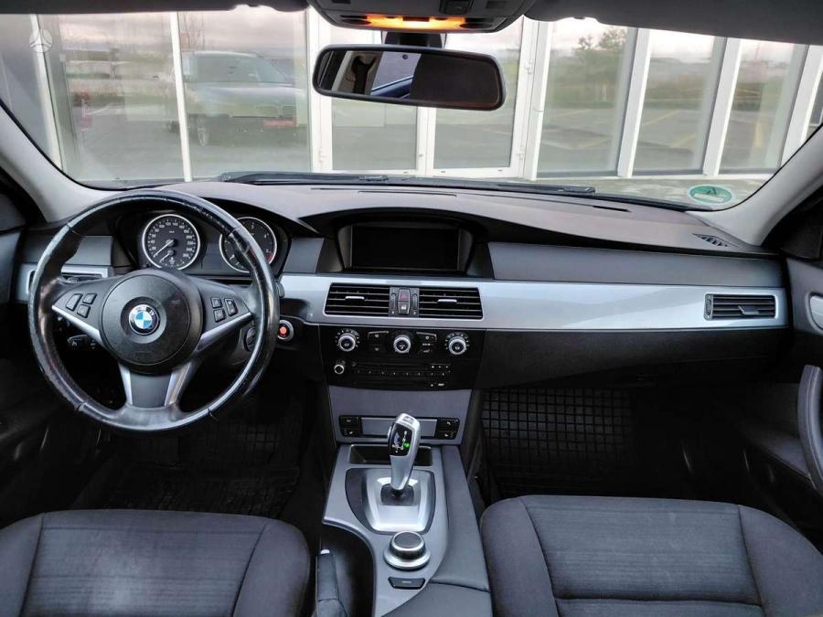 Pelēks BMW 525 2007 Viļņa, ar dzinēja tilpumu 2.99 L un nobraukumu 386 tūkst. km par 2600 €, foto 12 vietnē AUTOMOTO.COM.LV