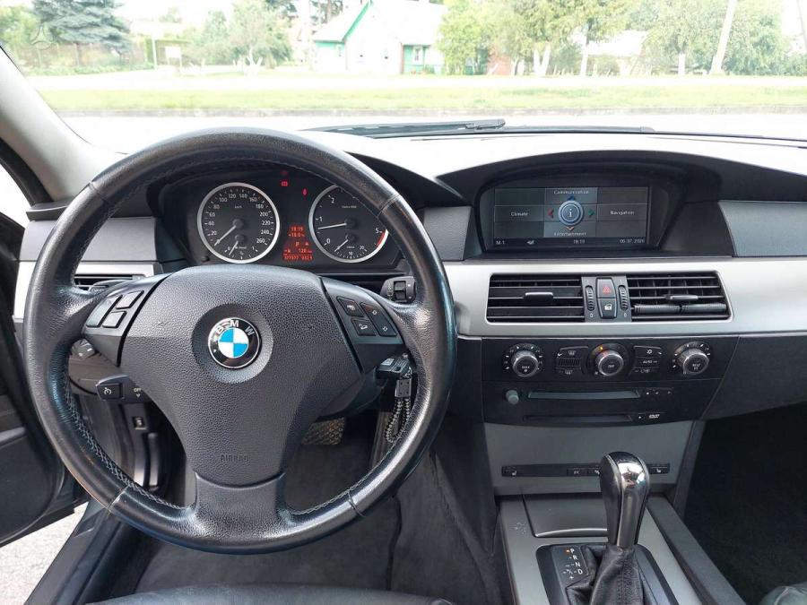 Grey BMW 525 2007 in Pasvalys, with an engine capacity of 2.50 L and mileage of 377 thousand km for 1700 €, photo 17 on AUTOMOTO.COM.LV