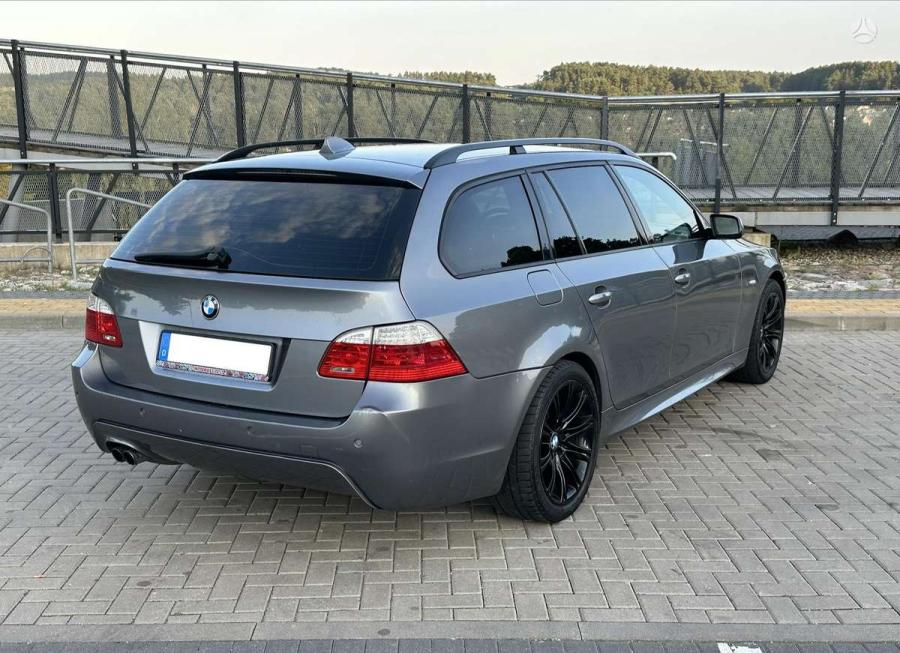 Grey BMW 525 2007 in Anyksciai, with an engine capacity of 2.99 L and mileage of 350 thousand km for 4500 €, photo 7 on AUTOMOTO.COM.LV