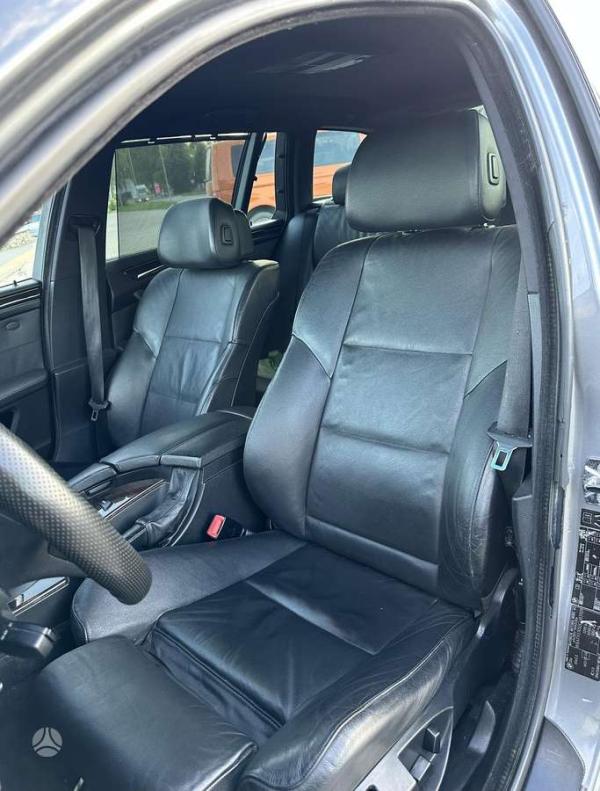 Pelēks BMW 525 2007 Anykščiai, ar dzinēja tilpumu 2.99 L un nobraukumu 350 tūkst. km par 4500 €, foto 10 vietnē AUTOMOTO.COM.LV