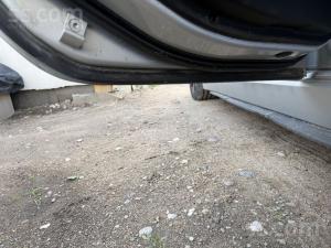 Pelēks BMW 525 2007 Daugavpils, ar dzinēja tilpumu 3.00 L un nobraukumu 290 tūkst. km par 4000 €, foto 9 vietnē AUTOMOTO.COM.LV