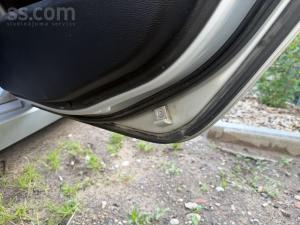 Pelēks BMW 525 2007 Daugavpils, ar dzinēja tilpumu 3.00 L un nobraukumu 290 tūkst. km par 4000 €, foto 11 vietnē AUTOMOTO.COM.LV