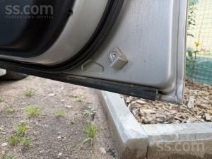 Pelēks BMW 525 2007 Daugavpils, ar dzinēja tilpumu 3.00 L un nobraukumu 290 tūkst. km par 4000 €, foto 13 vietnē AUTOMOTO.COM.LV