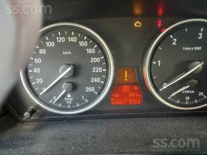 Pelēks BMW 525 2007 Daugavpils, ar dzinēja tilpumu 3.00 L un nobraukumu 290 tūkst. km par 4000 €, foto 26 vietnē AUTOMOTO.COM.LV