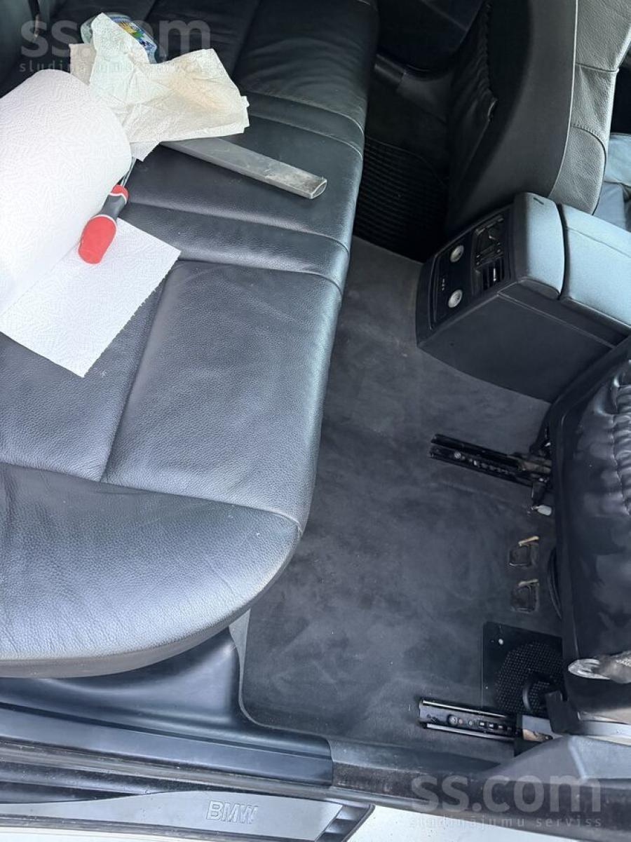 Pelēks BMW 525 2007 Daugavpils, ar dzinēja tilpumu 3.00 L un nobraukumu 290 tūkst. km par 4000 €, foto 29 vietnē AUTOMOTO.COM.LV