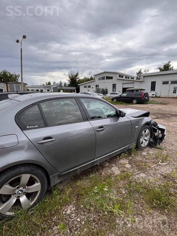 Pelēks BMW 525 2007 Rīga, ar dzinēja tilpumu 2.50 L un nobraukumu 409 tūkst. km par 4000 €, foto 8 vietnē AUTOMOTO.COM.LV