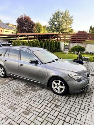 Pelēks BMW 525 2007 Viļņa, ar dzinēja tilpumu 3.00 L un nobraukumu 326 tūkst. km par 3780 €, foto  vietnē AUTOMOTO.COM.LV